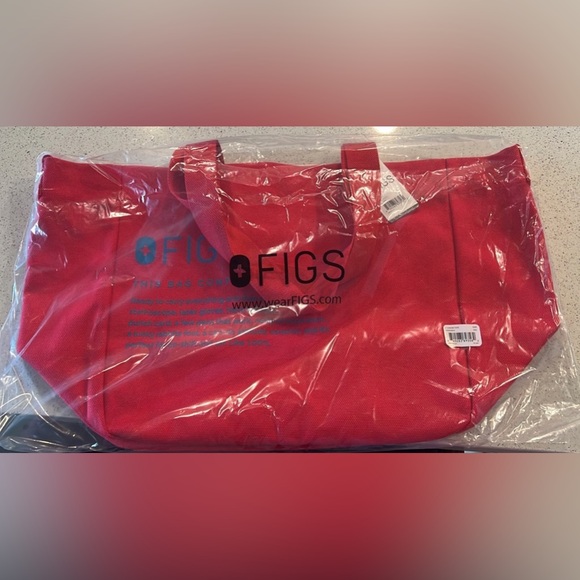 Figs | Bags | Figs Canvas Tote In Pop Red With Magnetic Snap Closure ...